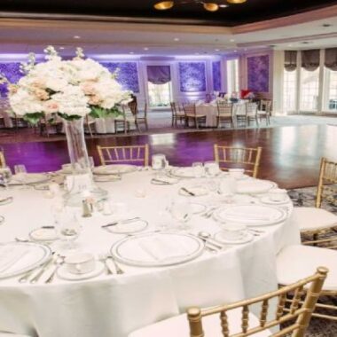 Thanksgiving Grand Buffet in the Regency Room | Williamsburg Families